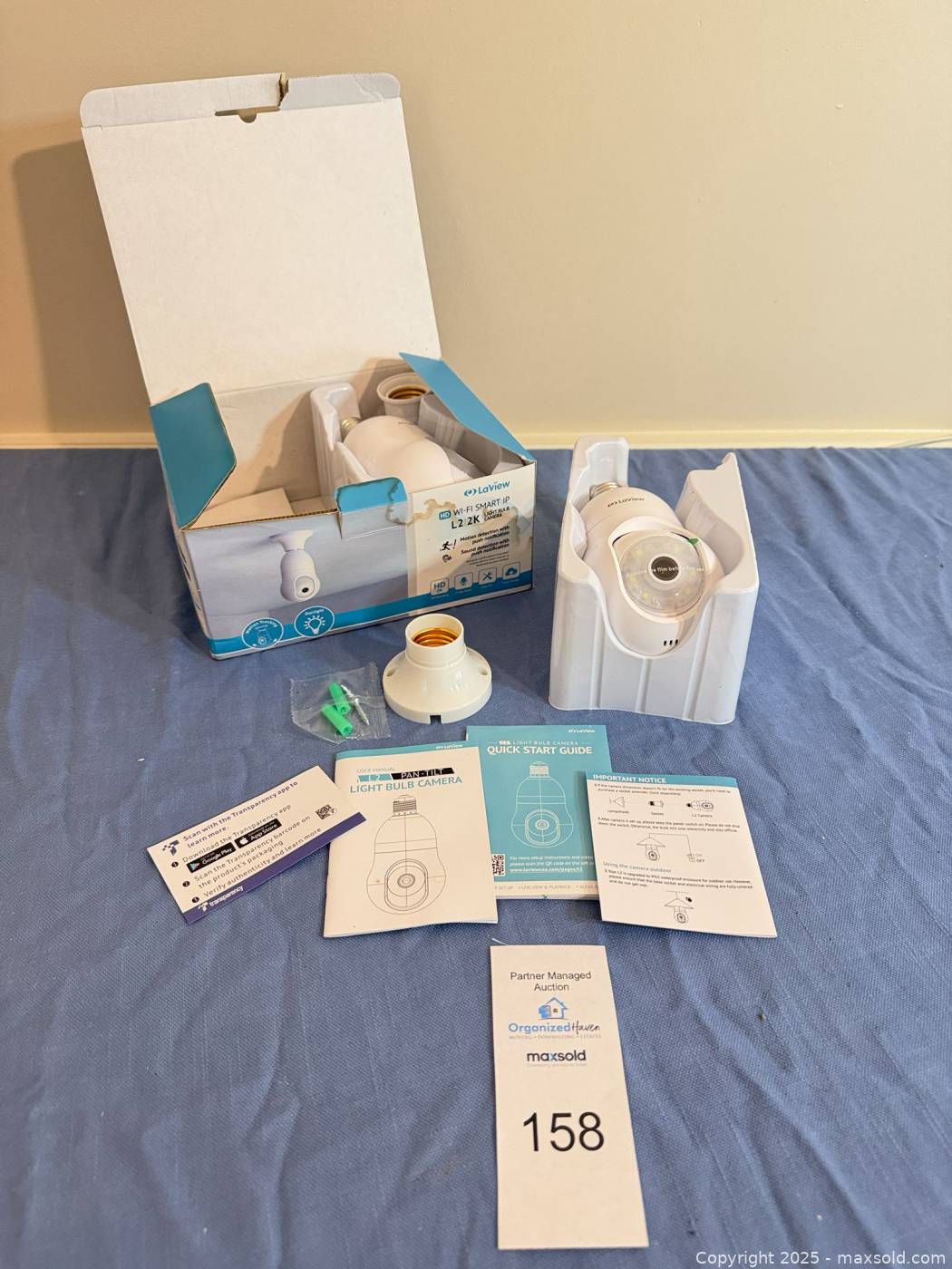 LaView L2 2K Wi-Fi Light Bulb Camera | Maxsold