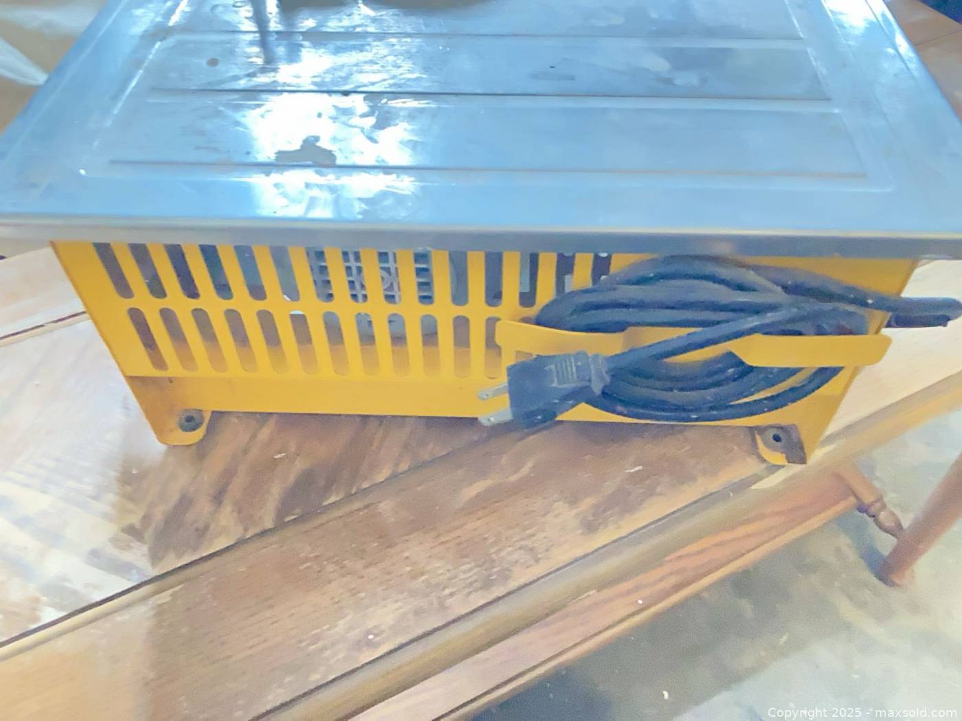 WorkForce THD550 tile cutter | Maxsold