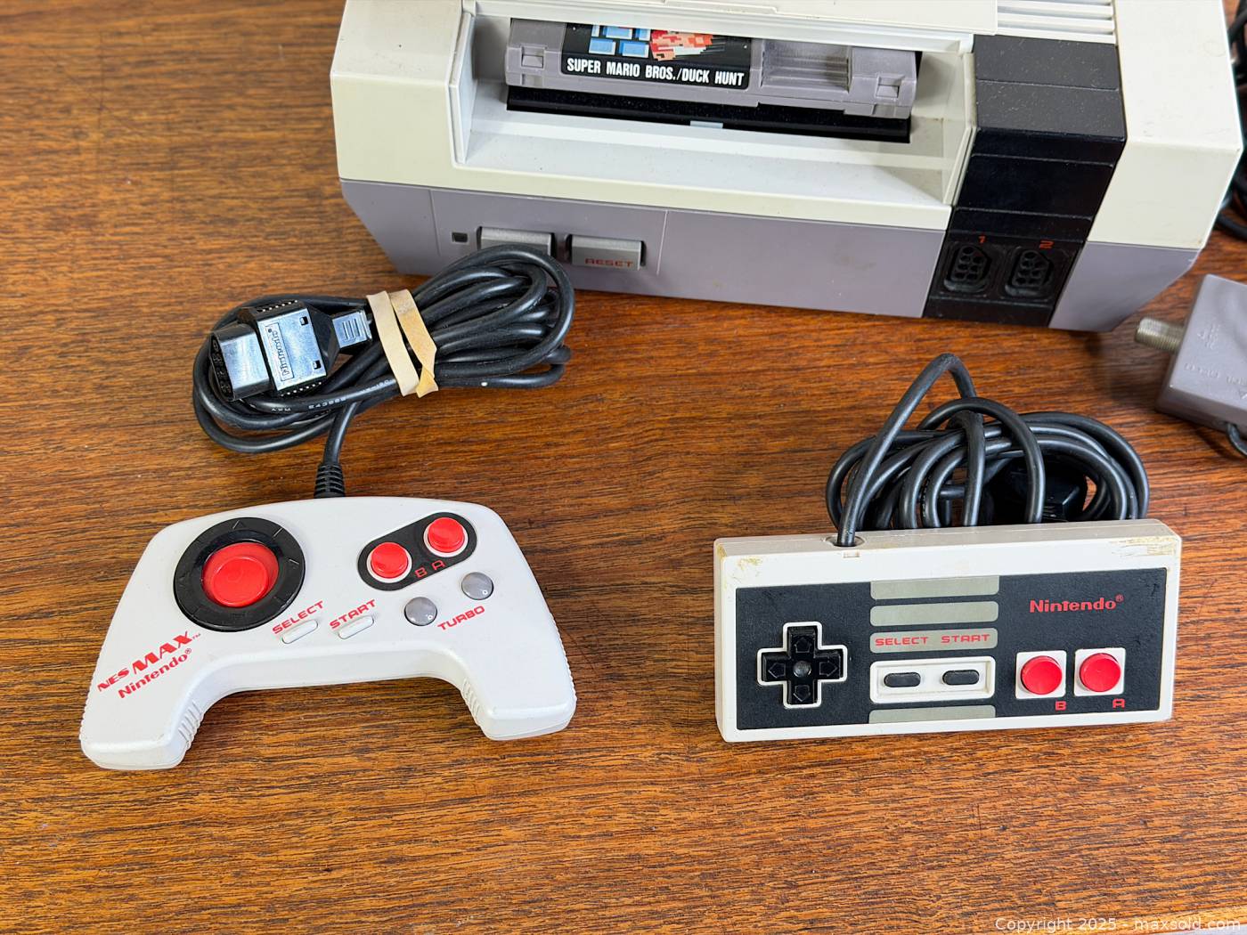 Nintendo Entertainment System console bundle | Maxsold