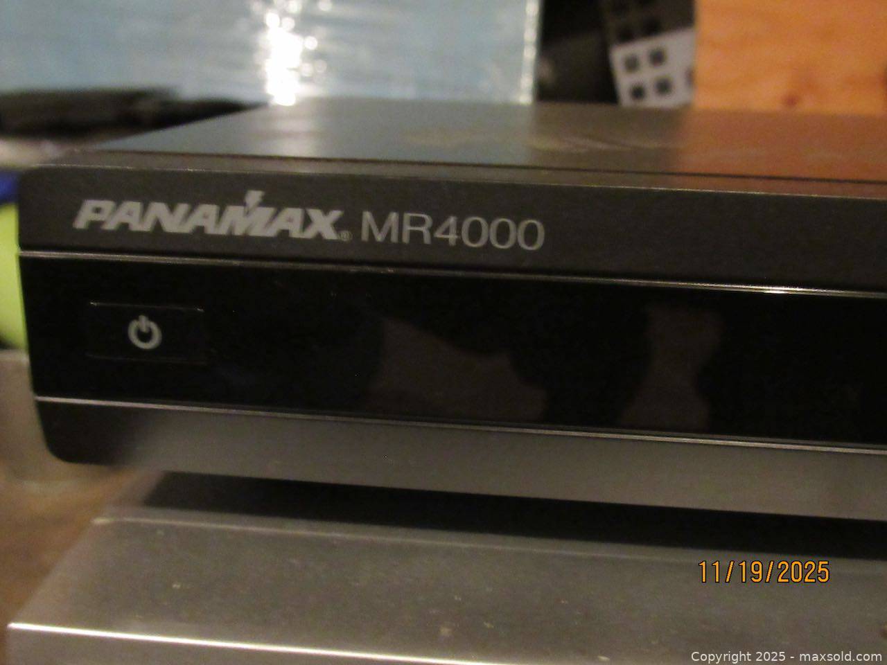 Panamax MR4000, Panasonic DVD-S27, Yamaha CDC-645, Pioneer SC-91, Apple ...