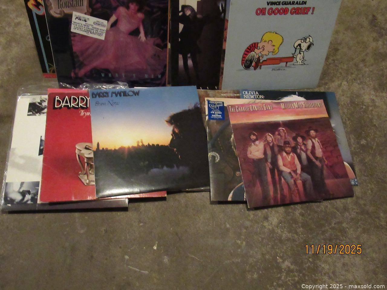 Assorted vinyl LP record albums | Maxsold