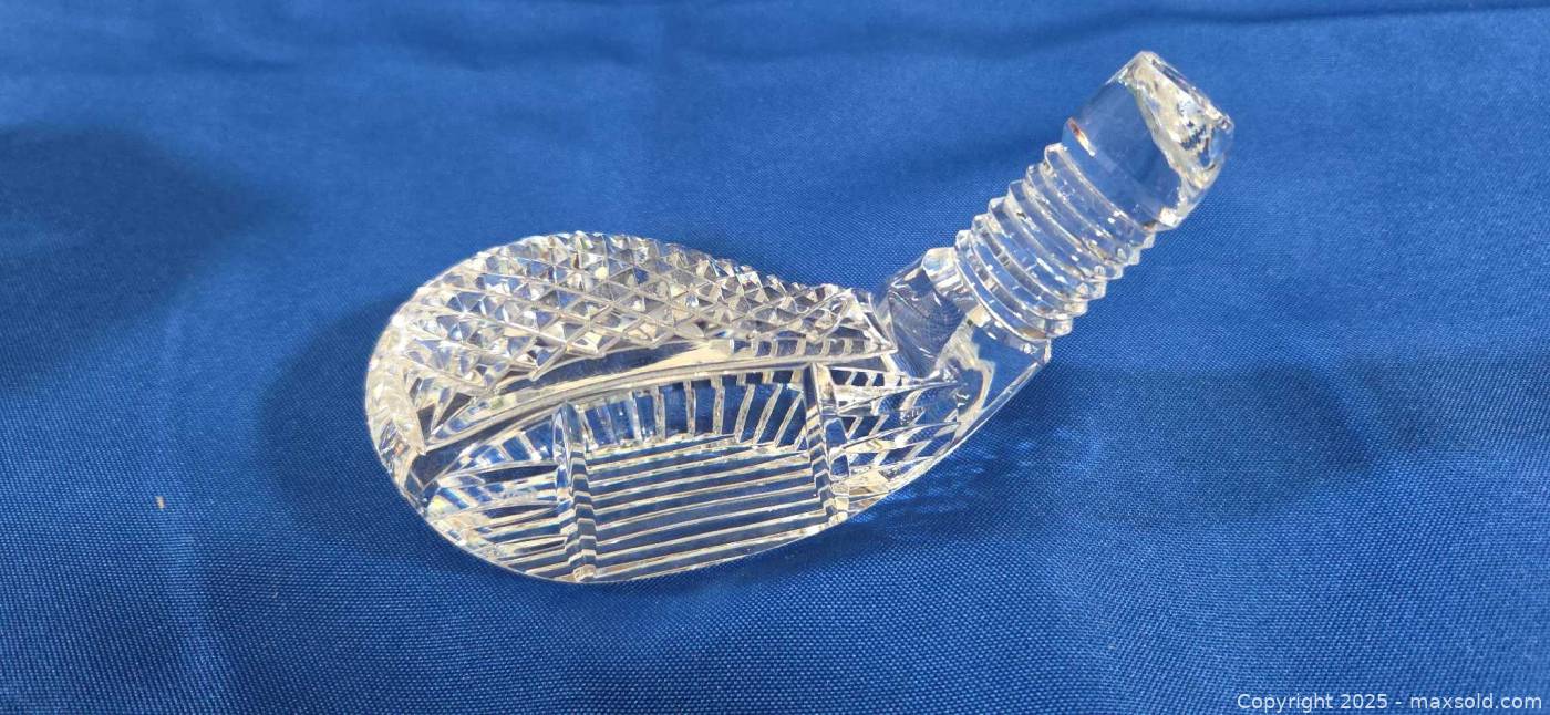 Waterford crystal golf club and cube paperweights | Maxsold