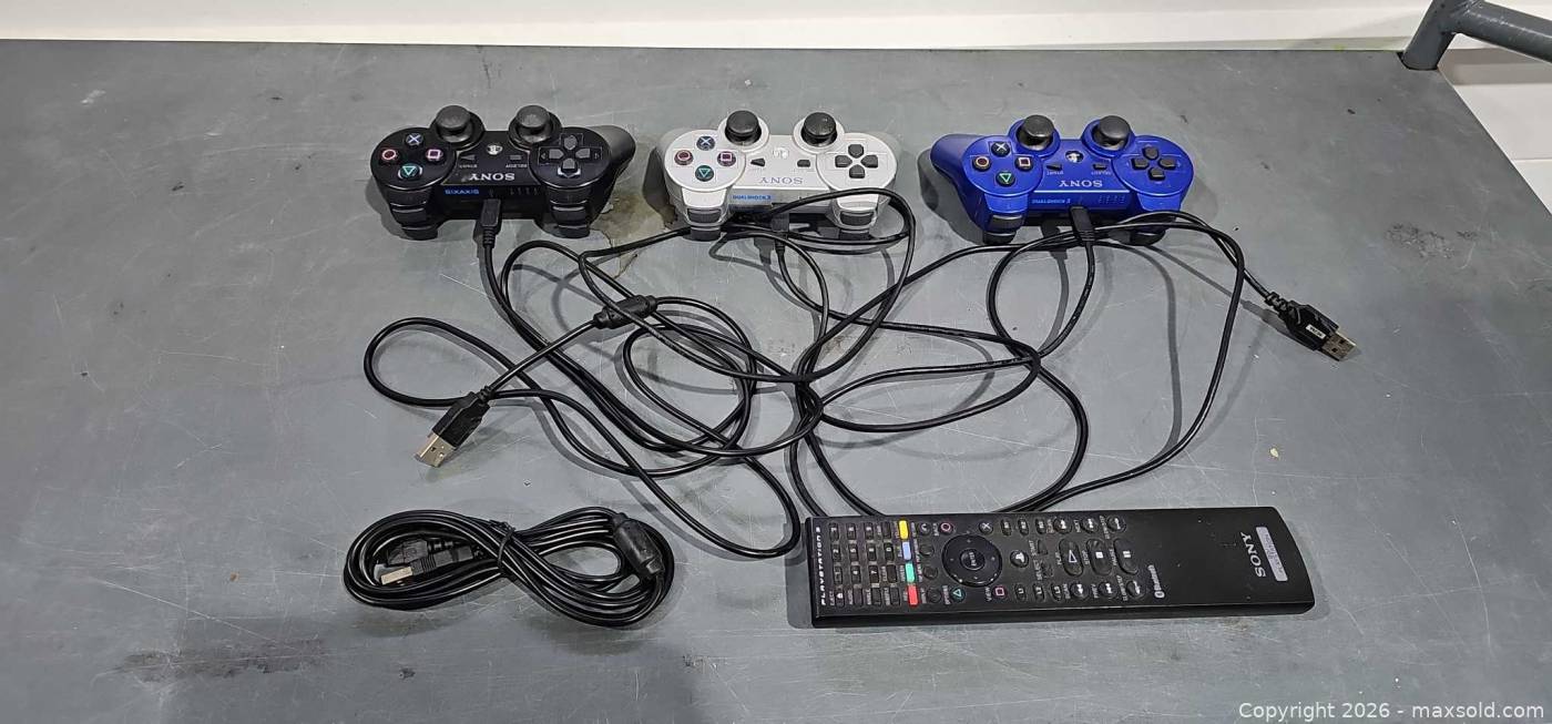 Sony PS3 DualShock 3 Controllers, BD Remote, USB Cable | Maxsold
