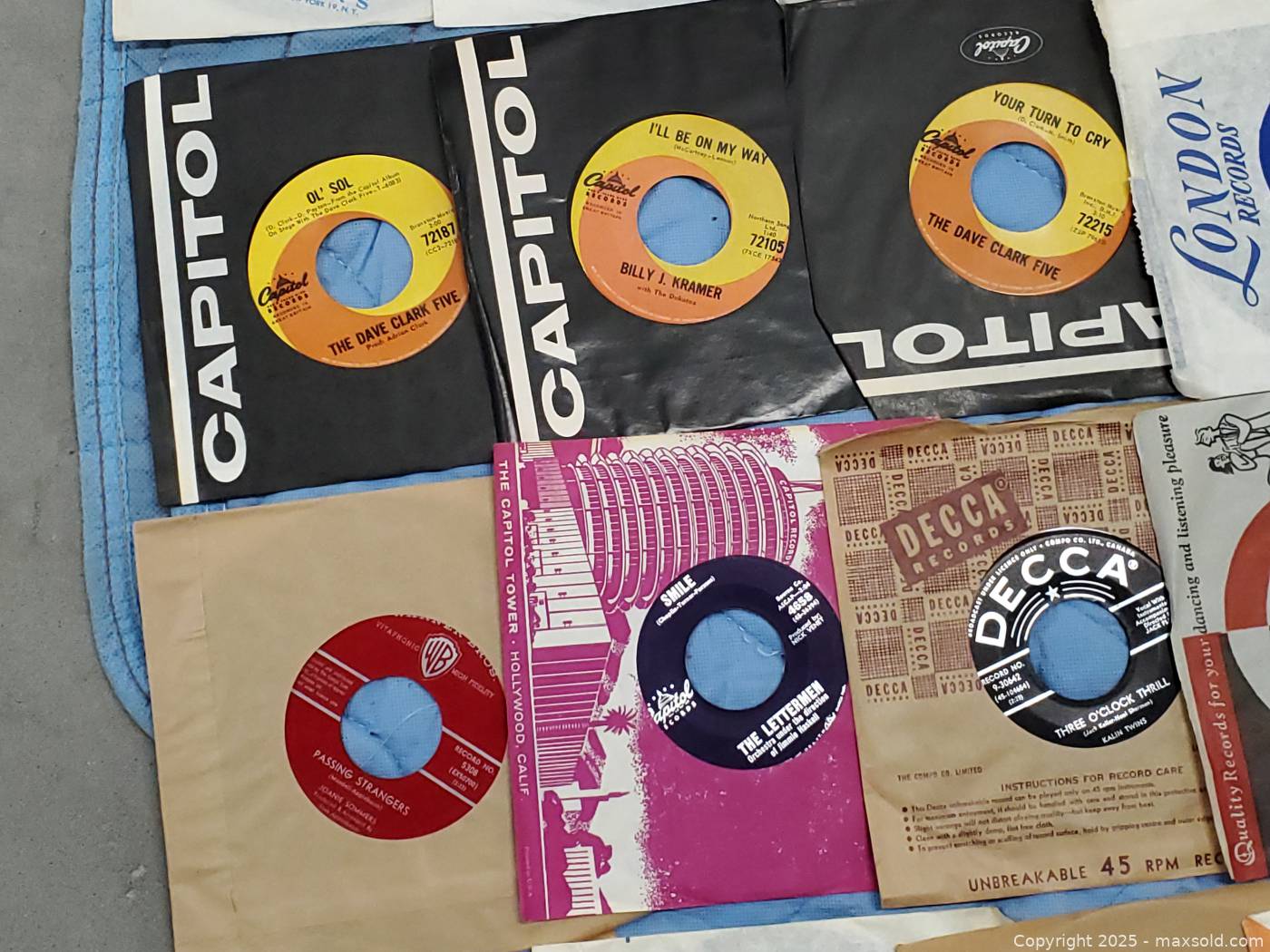 7-inch 45 RPM Vinyl Record Collection | Maxsold