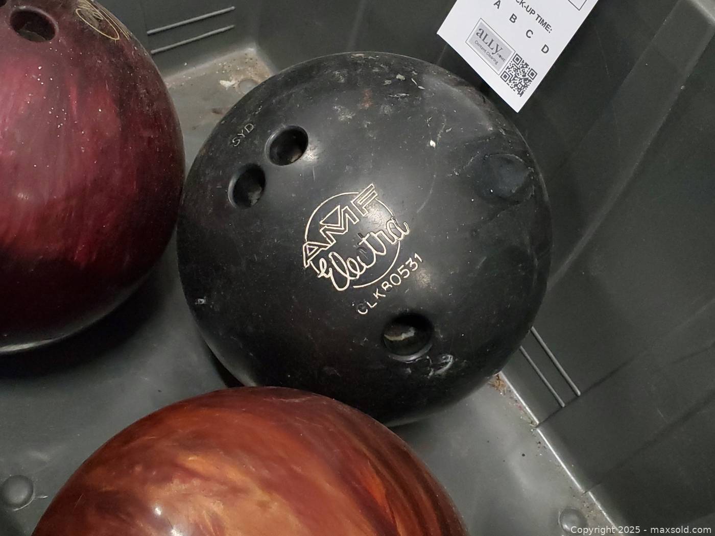 Vintage Bowling Balls, Set Of 3 | Maxsold