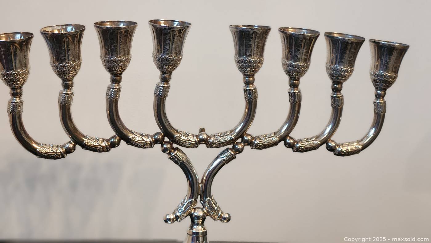 Hazorfim sterling Hanukkah menorah | Maxsold