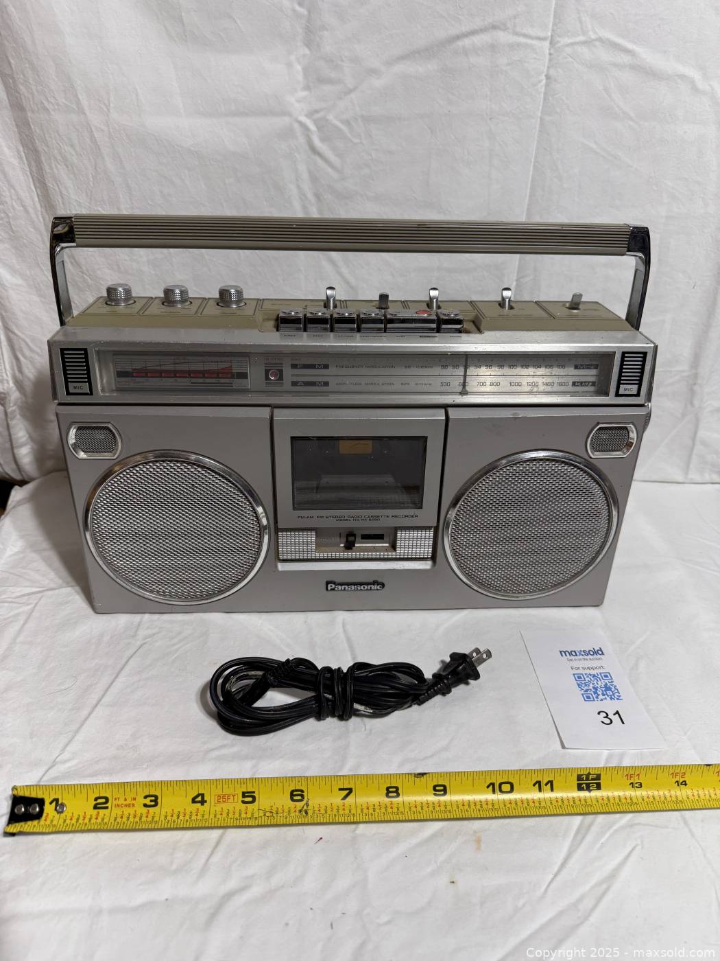 Panasonic RX-5090 stereo boombox | Maxsold