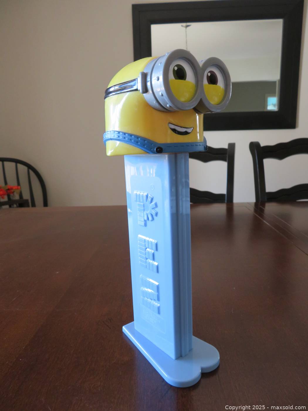 PEZ XL talking Minion candy dispenser | Maxsold