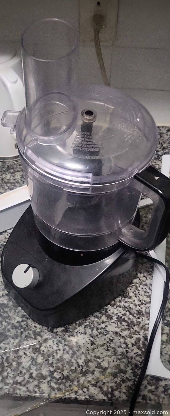 Small compact food processor | Maxsold