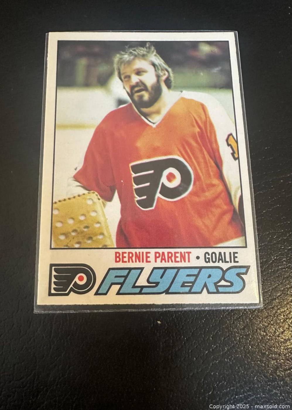 Bernie Parent 1973 & 1977 O-Pee-Chee hockey cards | Maxsold