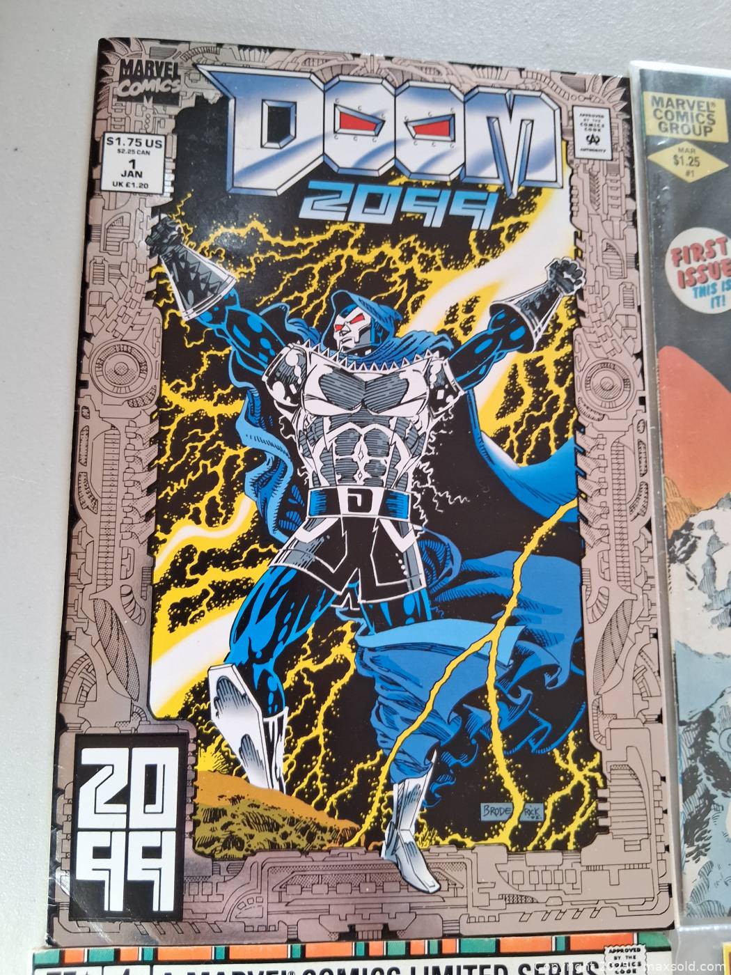 4 Marvel Comics: Hulk 386, Hercules 4, Doom 2099 1, Fanfare 1 | Maxsold