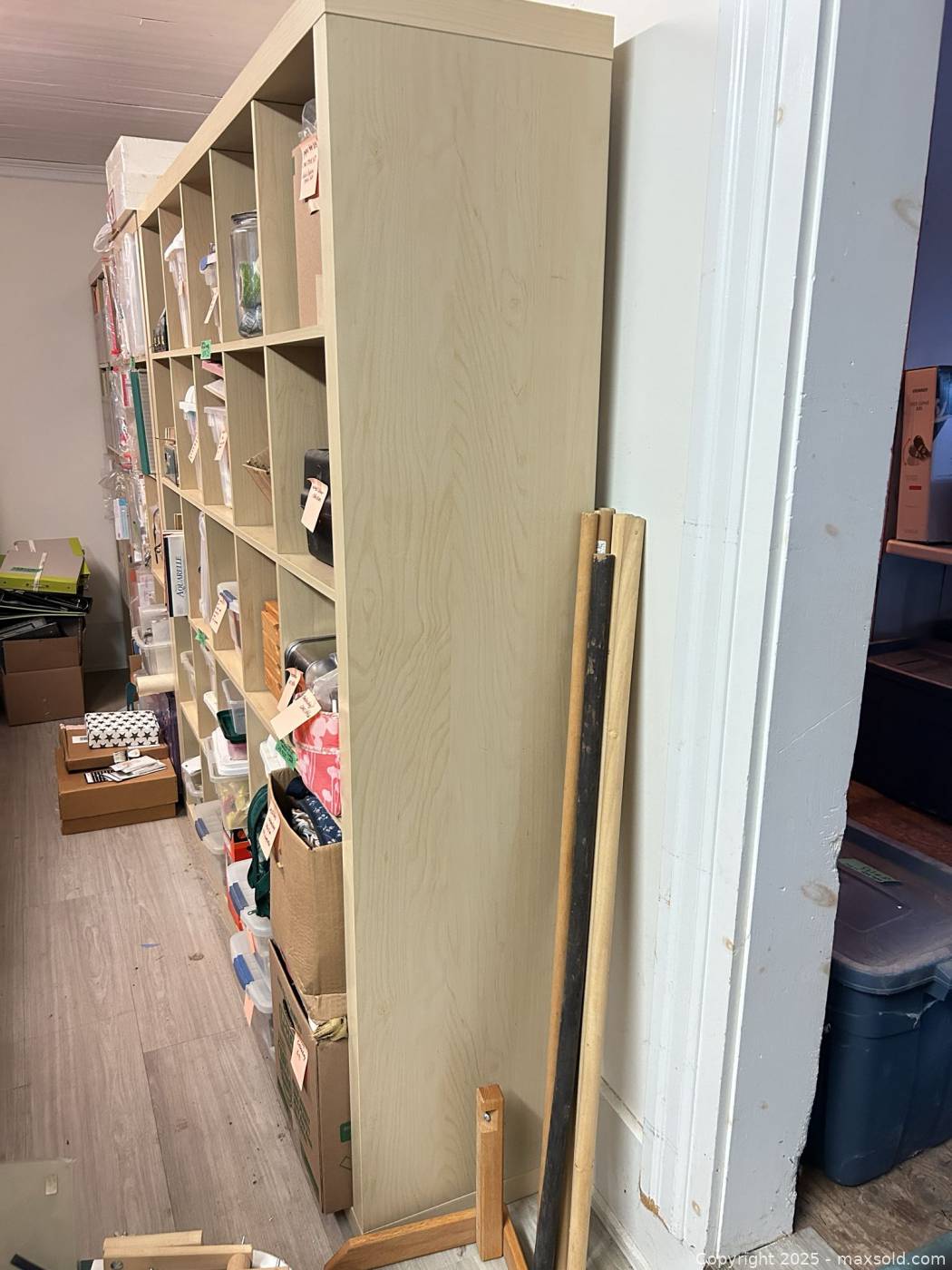 5x5 cube storage shelving unit light maple | Maxsold