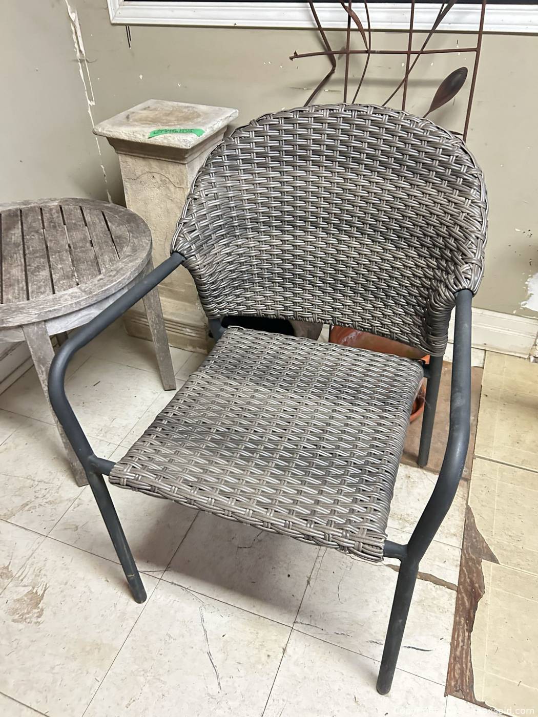 Outdoor patio set: chair, table, chiminea, pedestal, trellis, pot | Maxsold