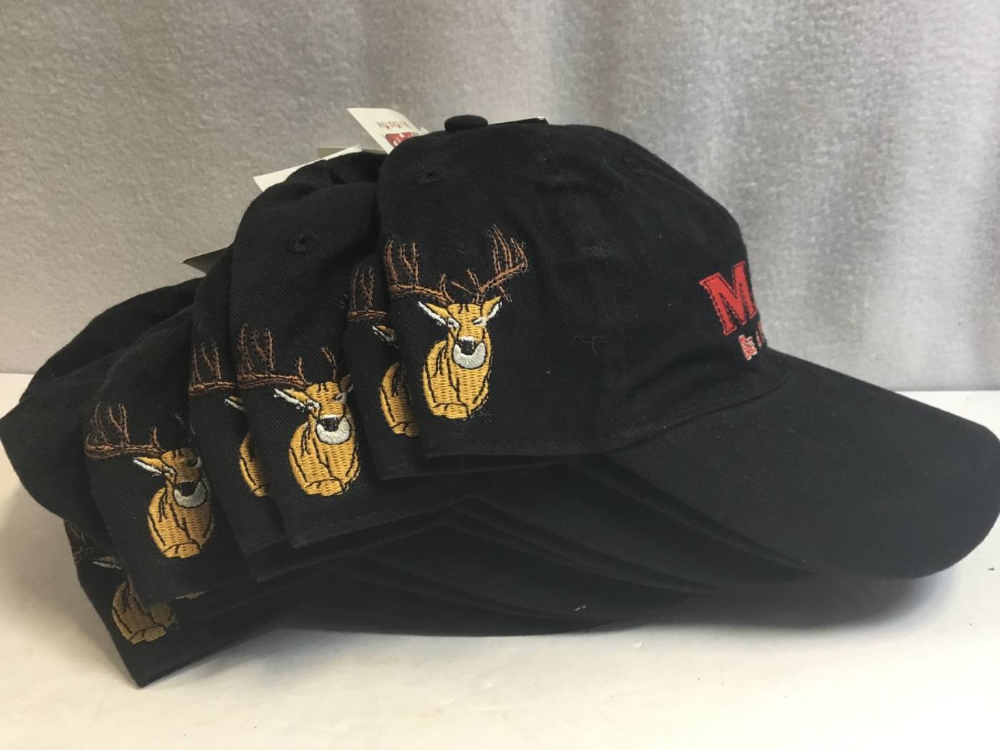 8 MAD black baseball caps | Maxsold