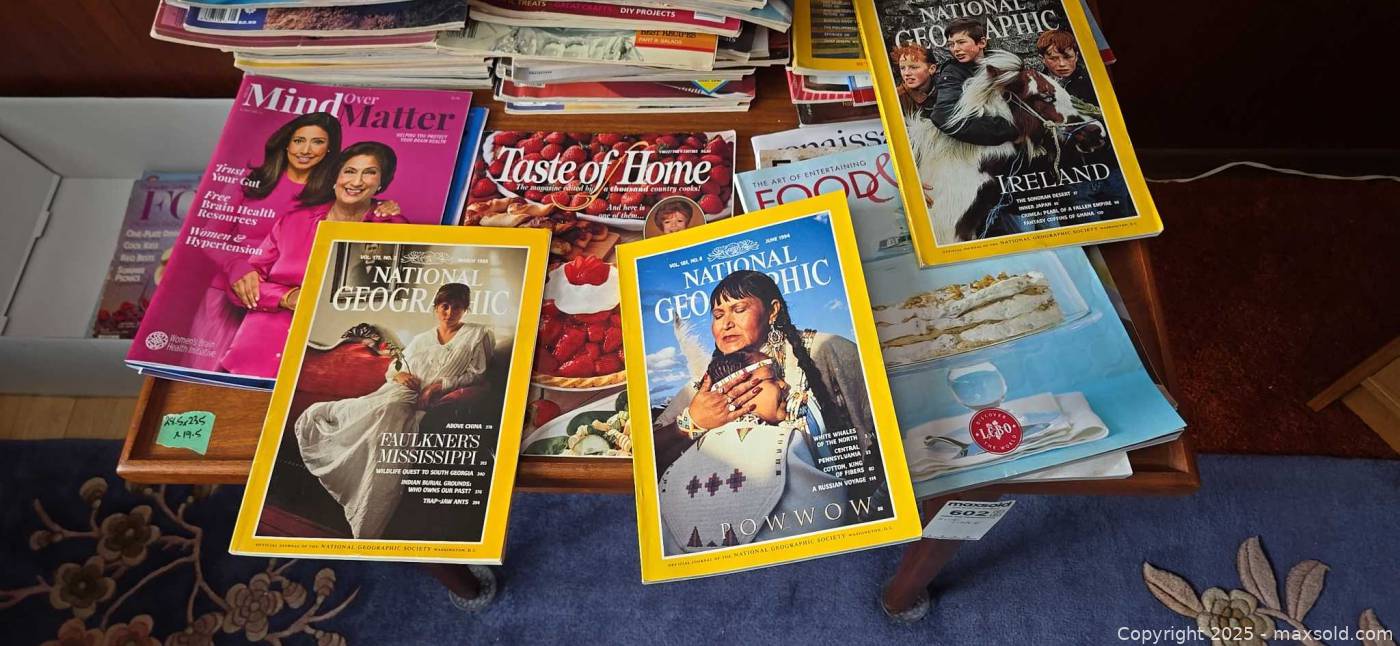 Mixed lot 60-100 magazines 1990s-2000s | Maxsold