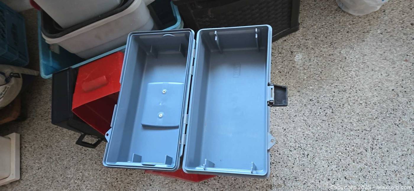 Plastic storage bins, milk crate, hose reel box, toolbox | Maxsold