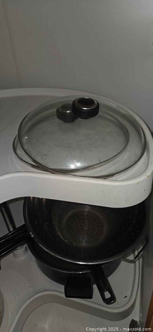 Presto pressure cooker pots lids steamer regulator manual | Maxsold
