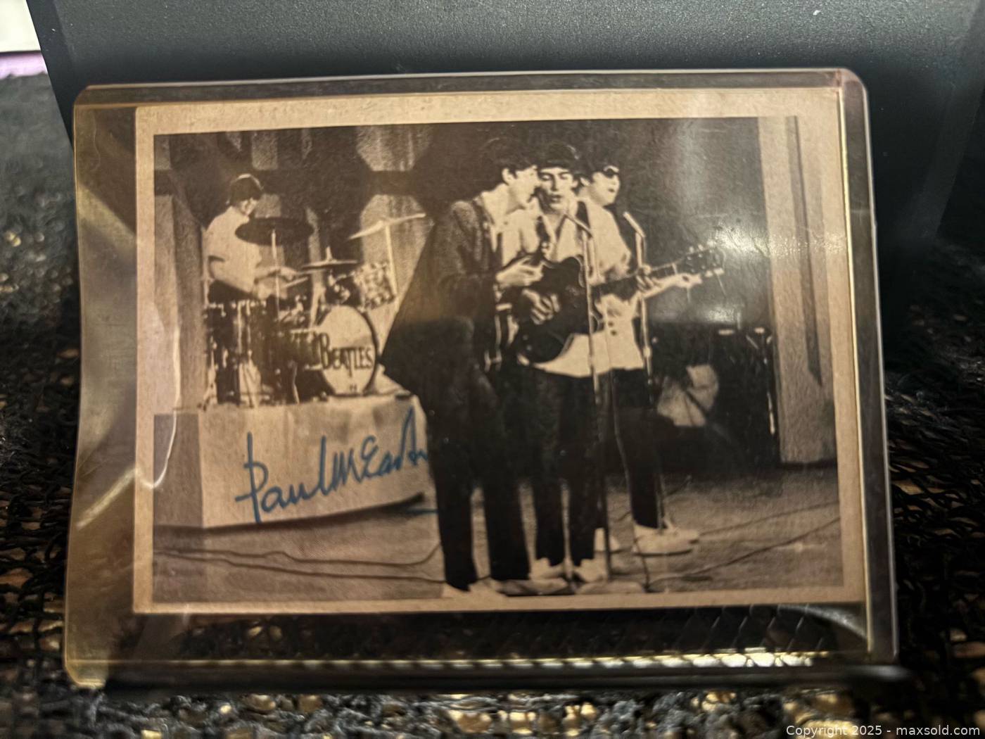 Paul McCartney autographed Beatles trading card No.118 | Maxsold