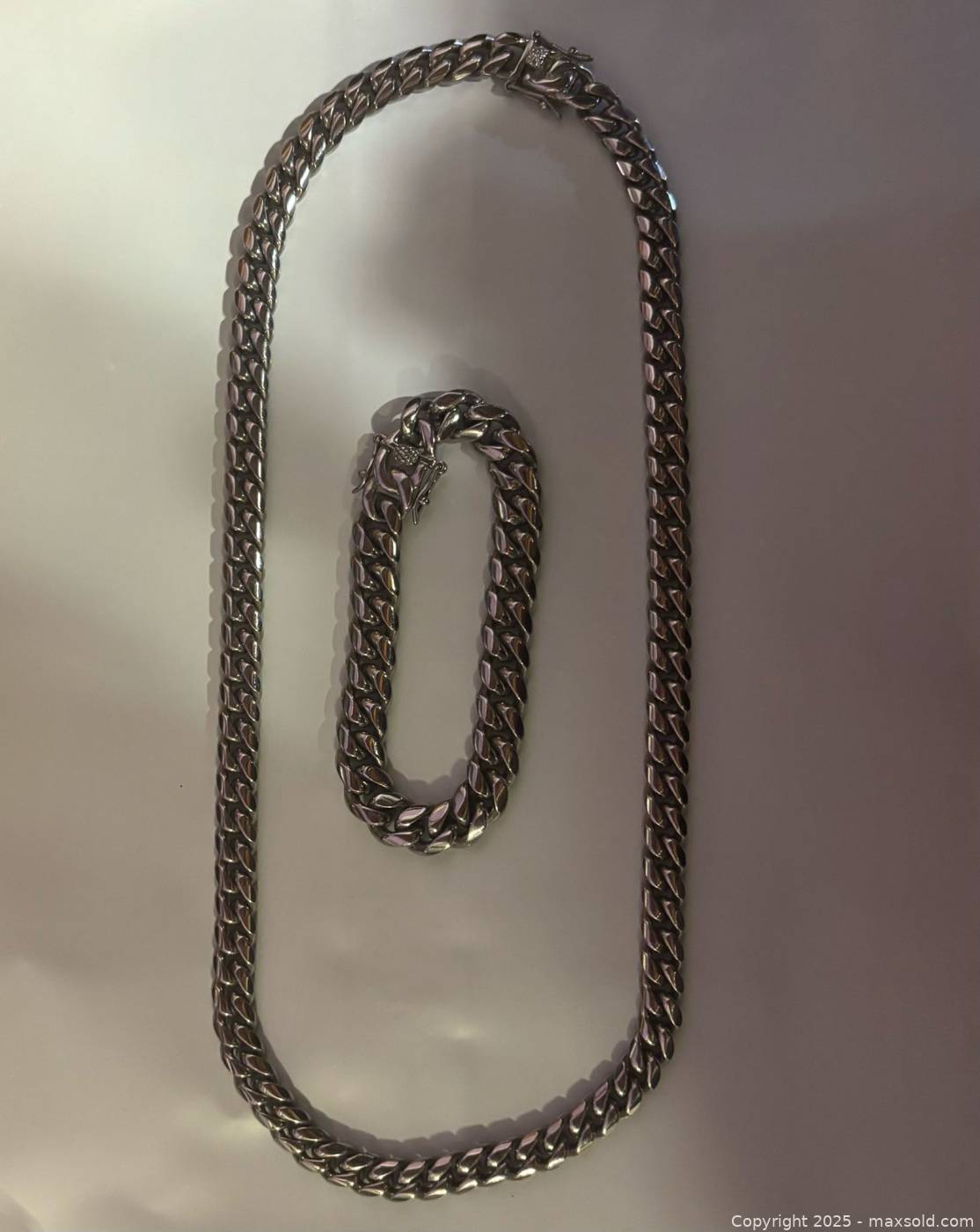 Cuban Link Necklace and Bracelet Set | Maxsold
