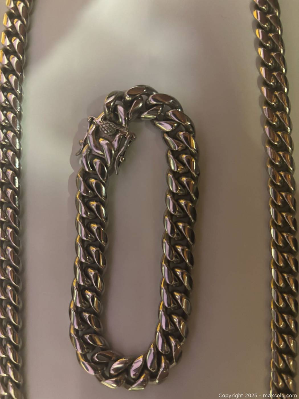 Cuban Link Necklace and Bracelet Set | Maxsold