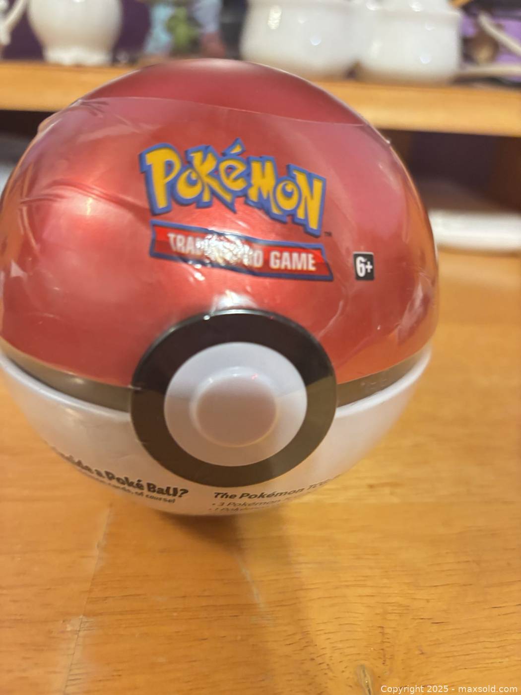 New sealed Pokémon Trading Card Game Poké Ball tin | Maxsold