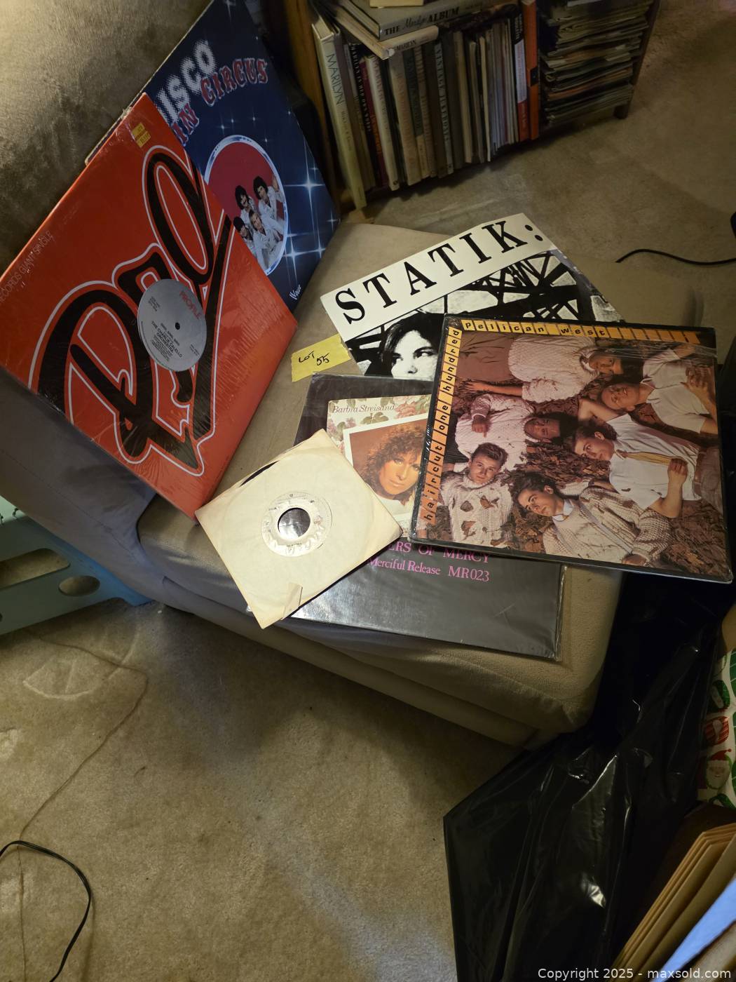 Lot of vinyl LPs and one 7-inch single | Maxsold