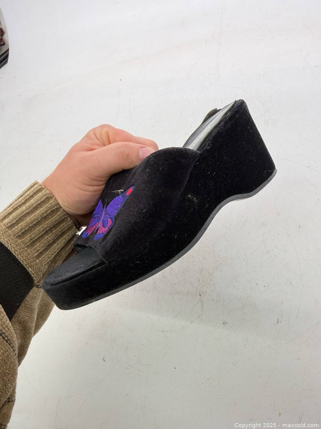 Greater LA handmade butterfly pumps size 6 | Maxsold