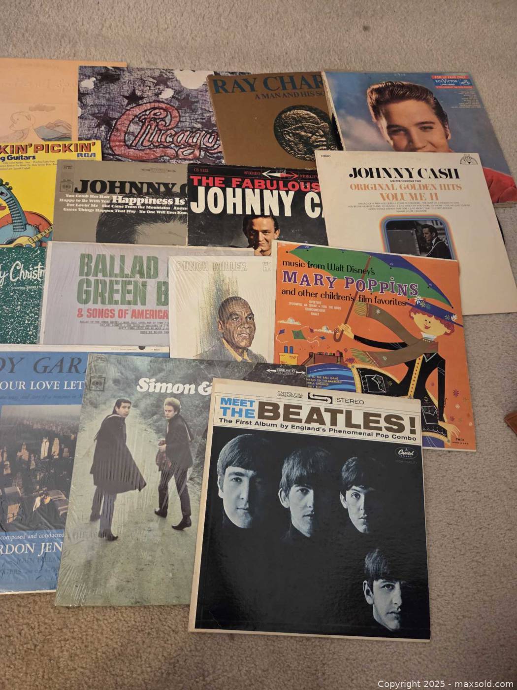 Vintage vinyl LP record collection | Maxsold