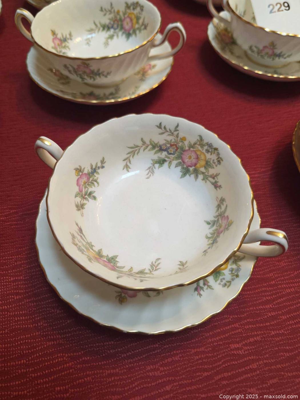 Minton York Bone China Dinnerware Set | Maxsold