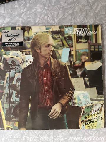 Tom Petty LP Vinyl Album Collection | Maxsold