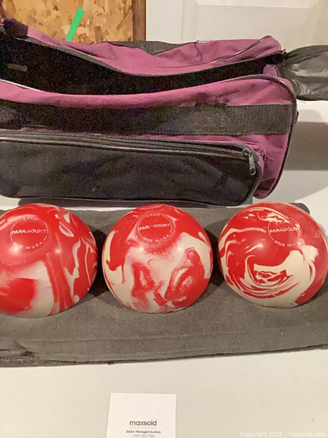 Paramount red and white duckpin balls set | Maxsold