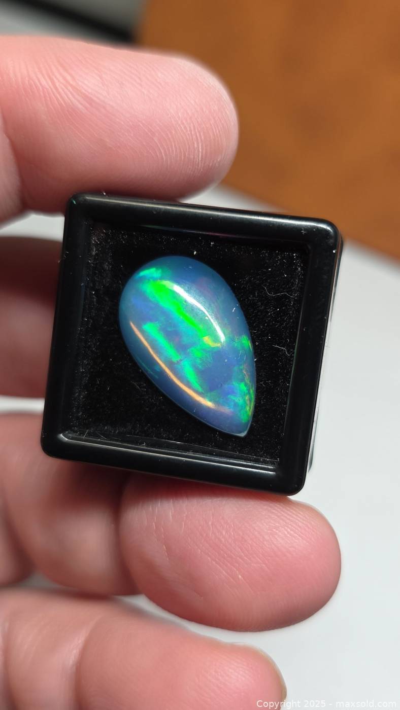8.48ct Ethiopian Opal Pear Cabochon 22x13.3mm | Maxsold