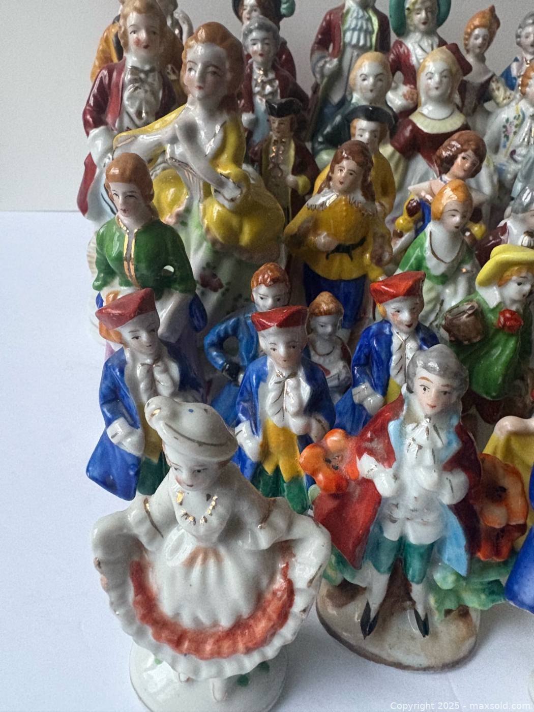 Occupied Japan hand painted porcelain figurines, 40+ | Maxsold