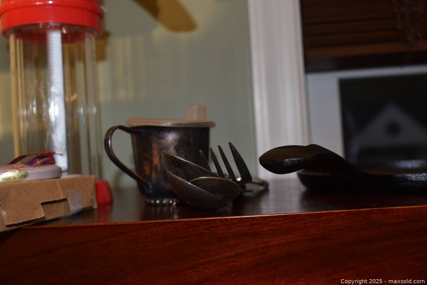 Cast iron kettle, griddle, Prepology chopper and assorted utensils ...