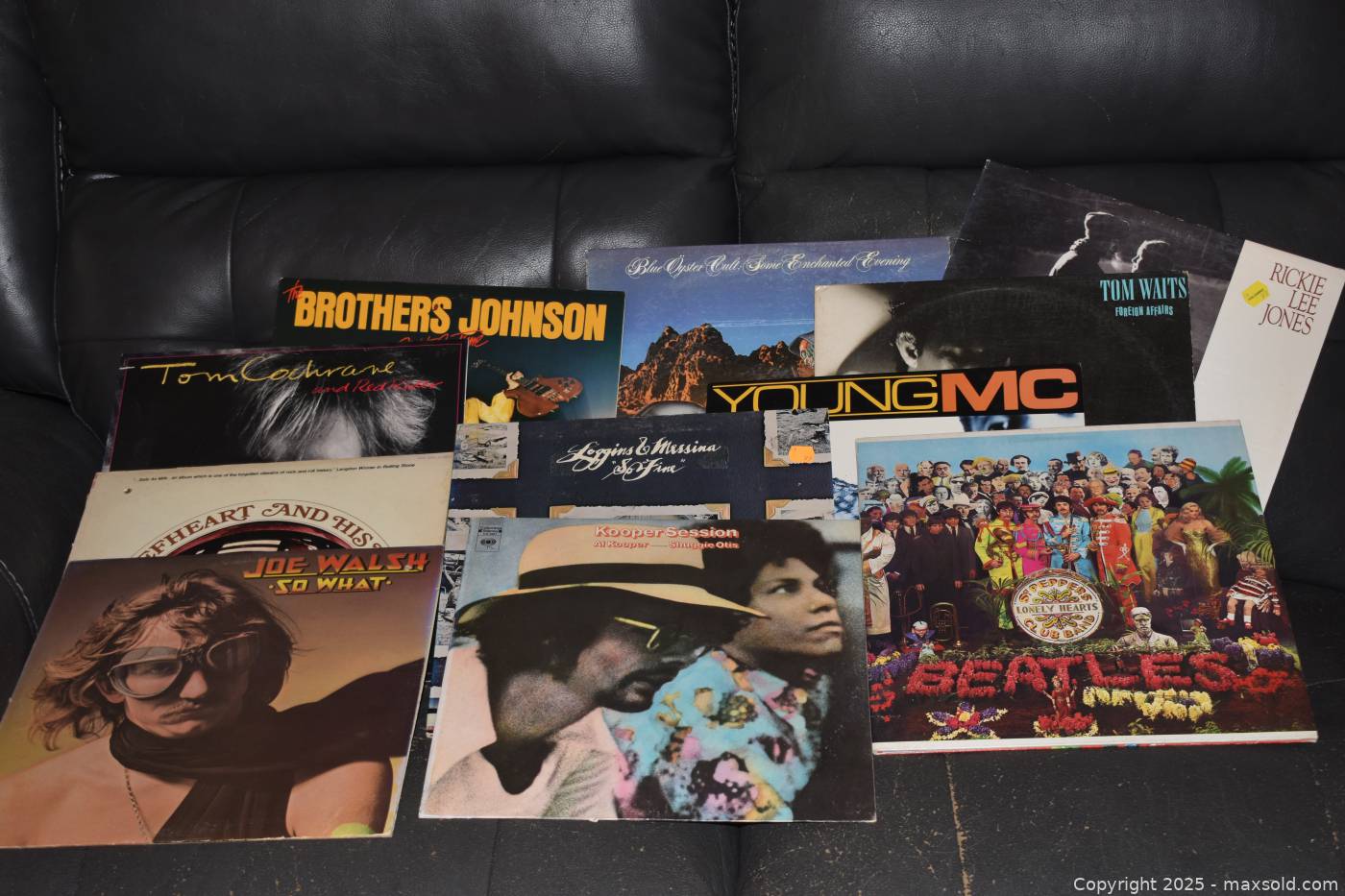 Ten vintage record albums | Maxsold