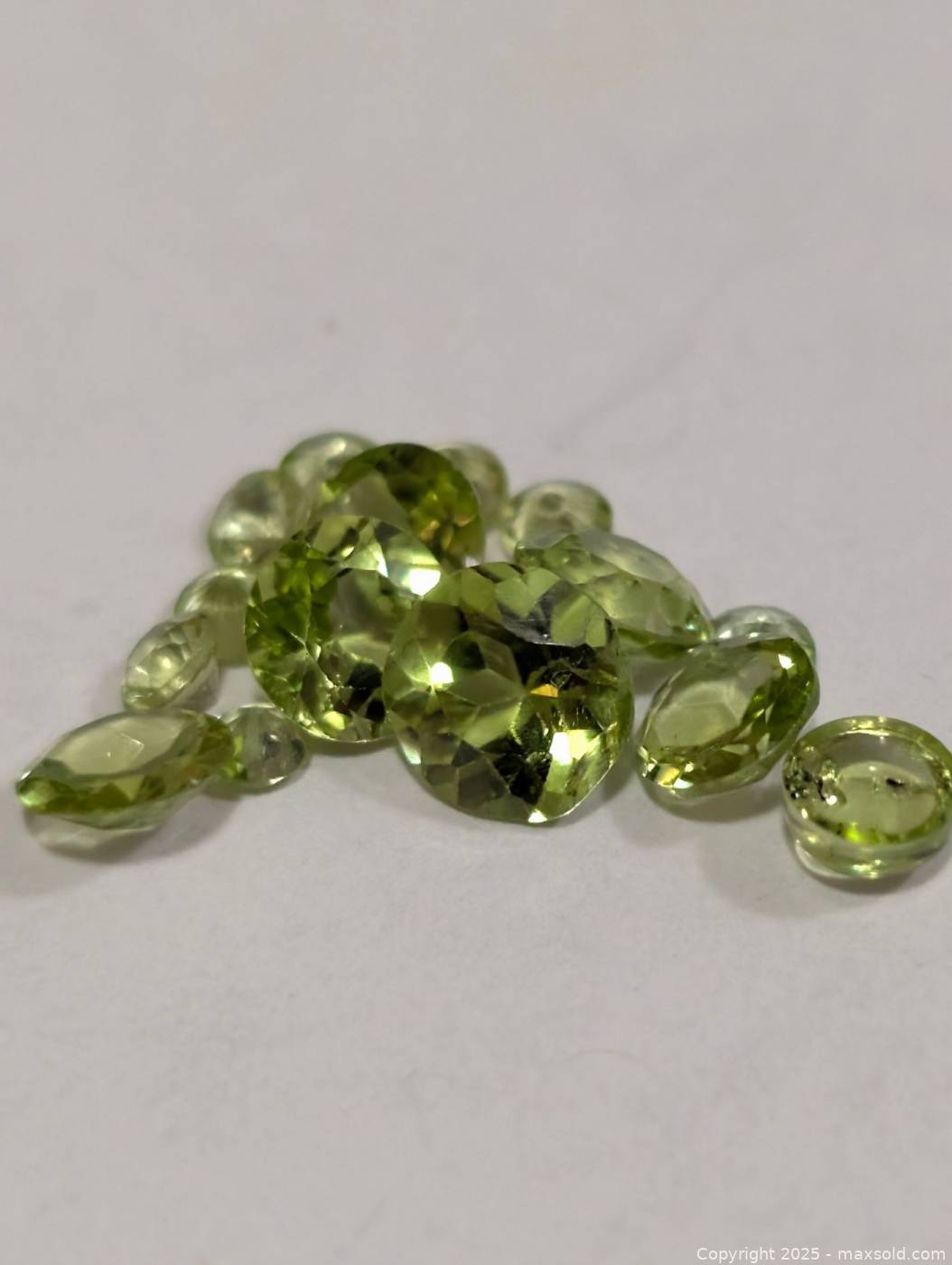Genuine Peridot loose gemstones approx 3ct | Maxsold