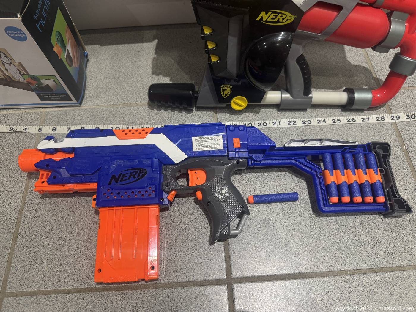 Nerf blasters and Duck Line Up game | Maxsold