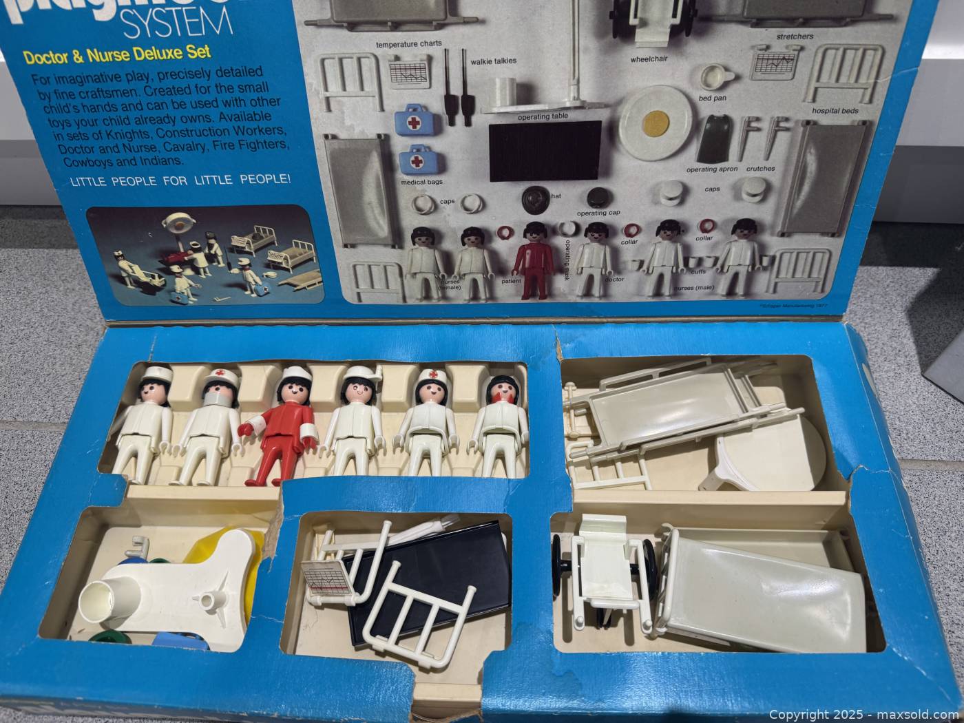 Playmobil Doctor & Nurse Deluxe Set, extras | Maxsold