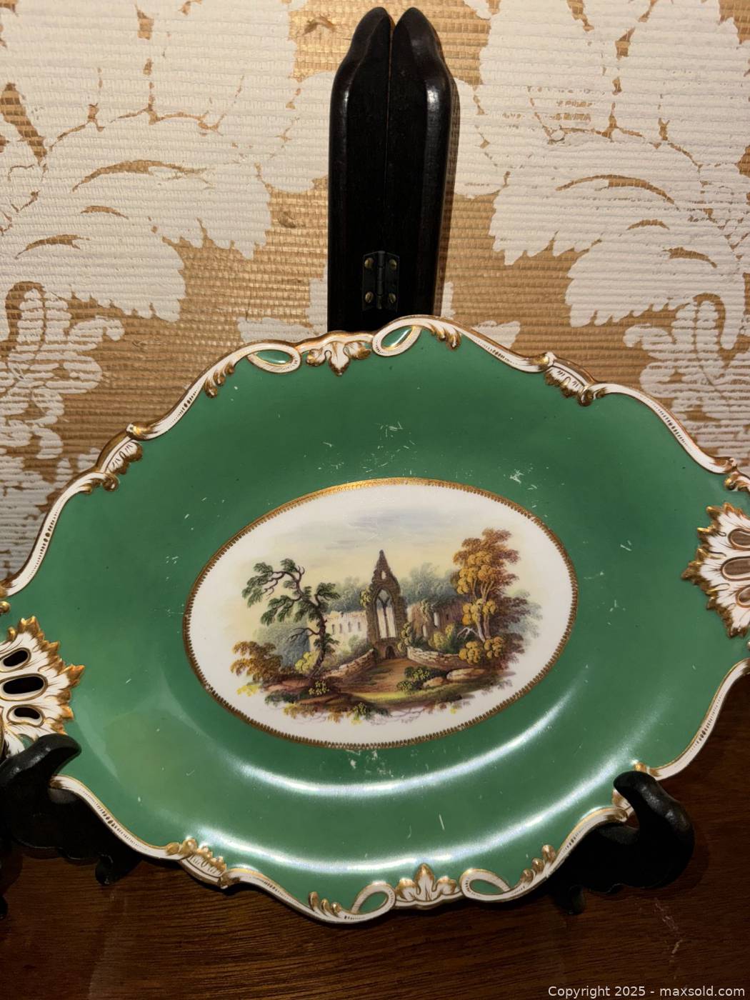 Antique English Decorative Green Plates Set | Maxsold