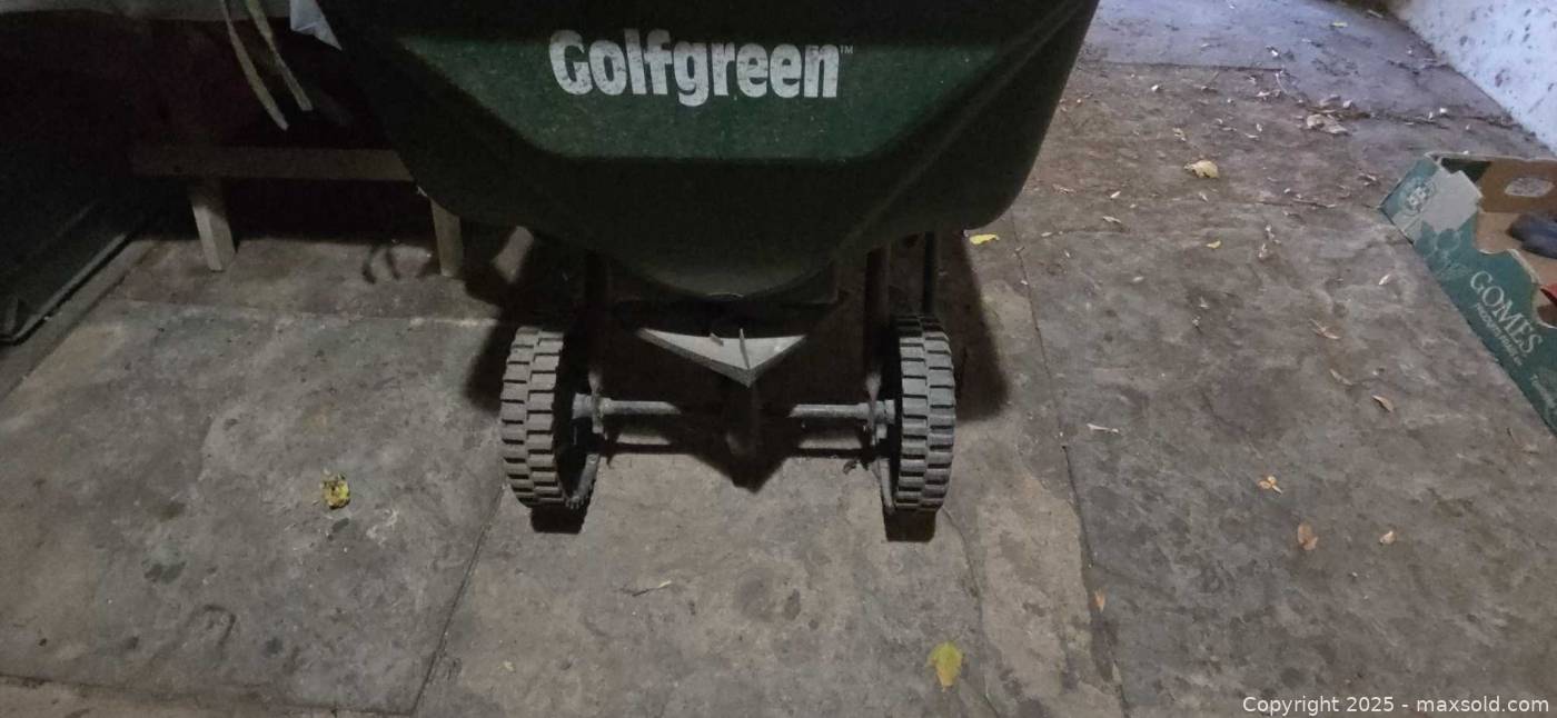 Golfgreen push broadcast lawn spreader | Maxsold