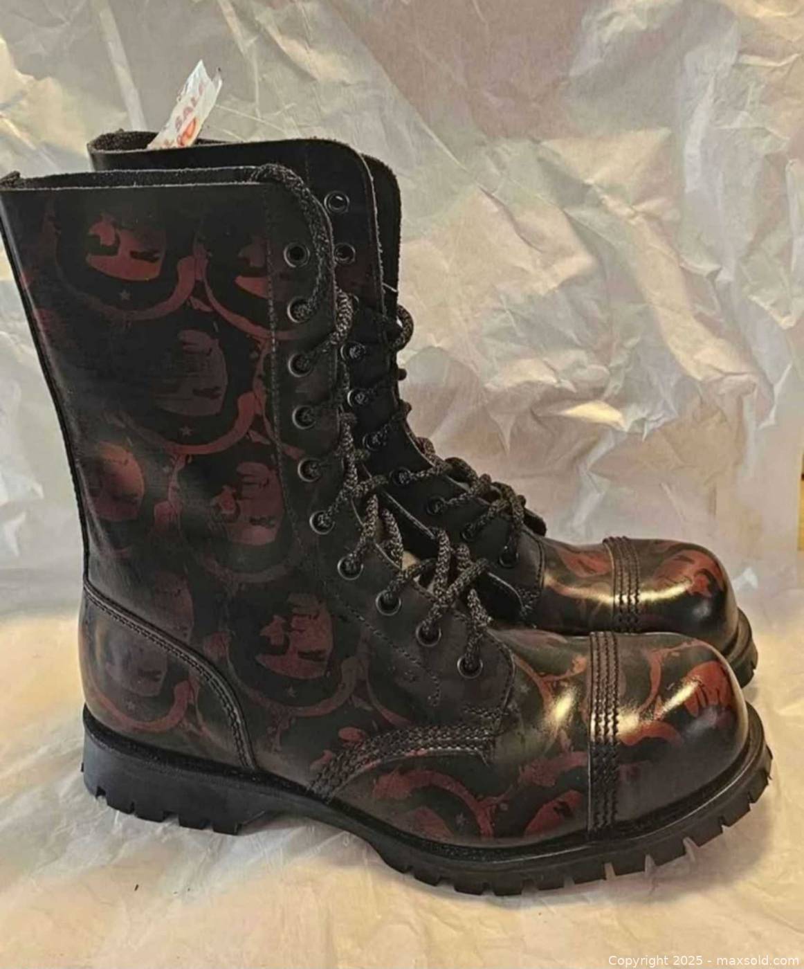 Underground England leather boots UK7 | Maxsold