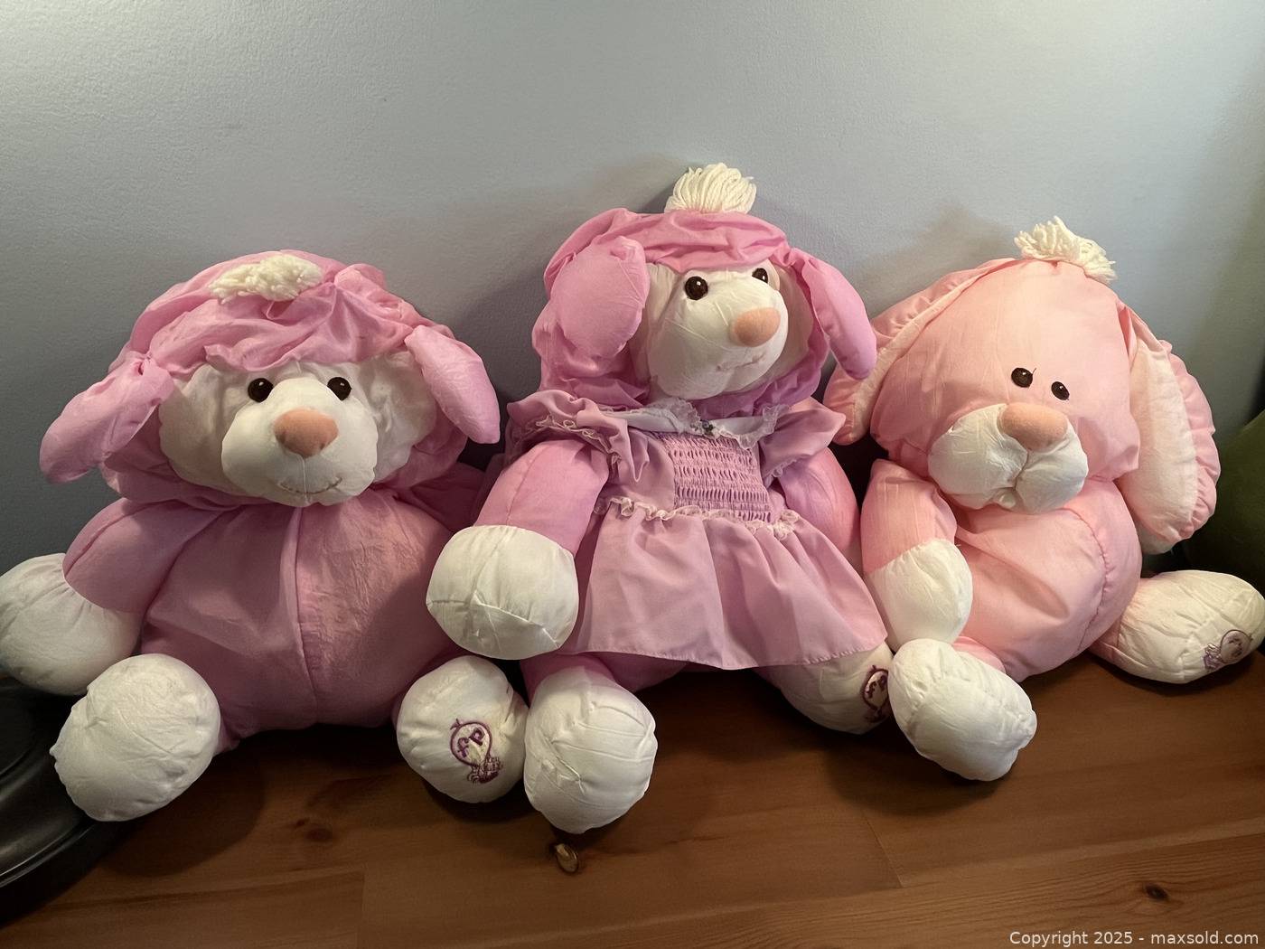 Fisher-Price Puffalump plush rabbit and two lambs | Maxsold