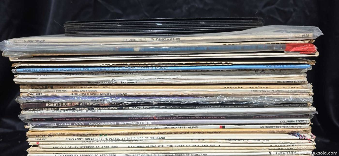 Assorted vinyl LP record collection | Maxsold