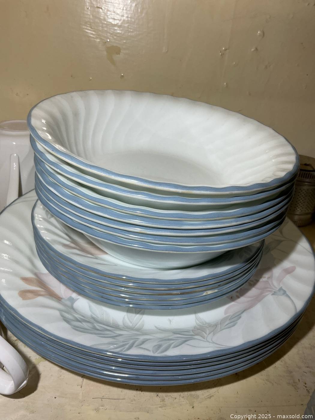 Corelle mixed-pattern dinnerware, approx. 6 place settings plus extras ...