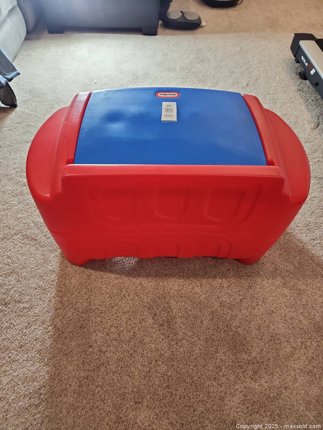 Little Tikes Red and Blue Toy Chest | Maxsold