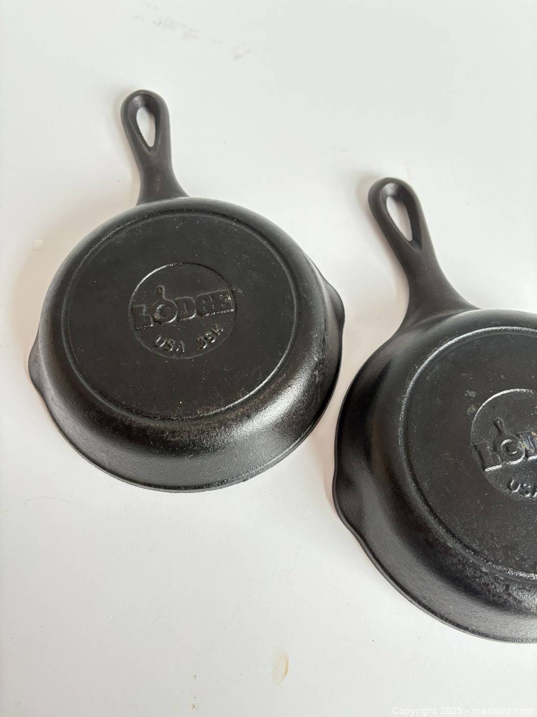 2 Lodge 3SK 6.5" pre-seasoned cast iron skillets | Maxsold