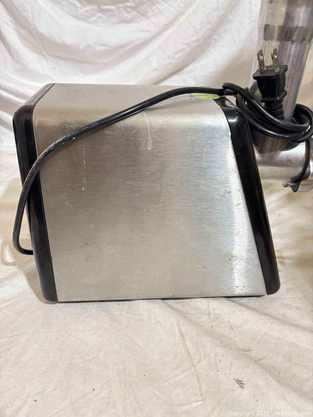 Waring Pro Electric Meat Grinder | Maxsold
