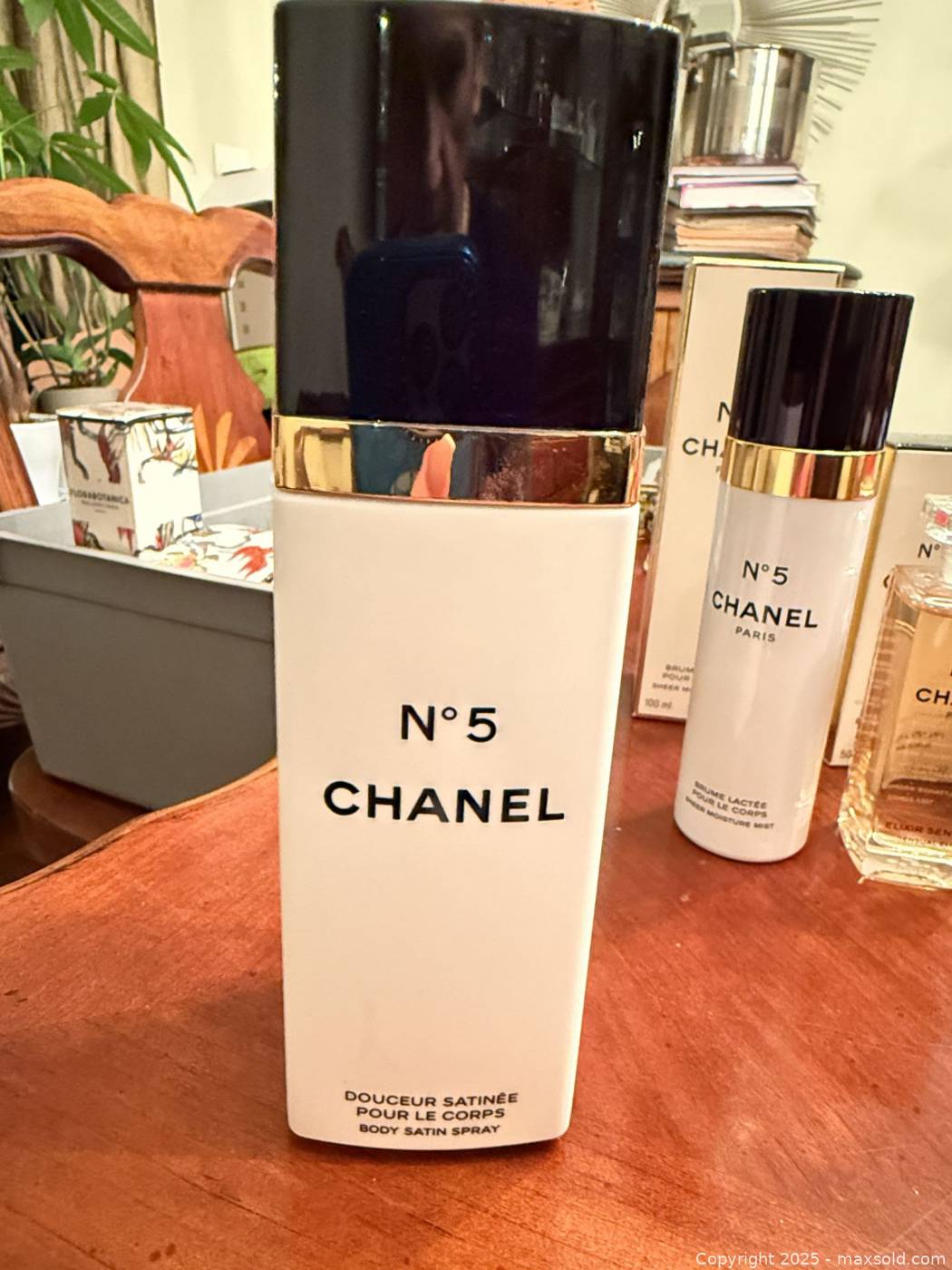 Chanel N°5 Body Mist, Satin Spray & Elixir set | Maxsold