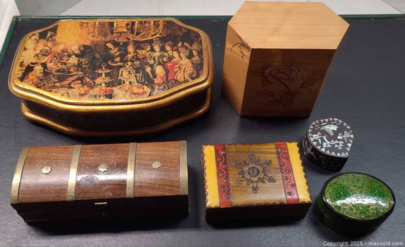 6 vintage wooden decorative trinket boxes | Maxsold