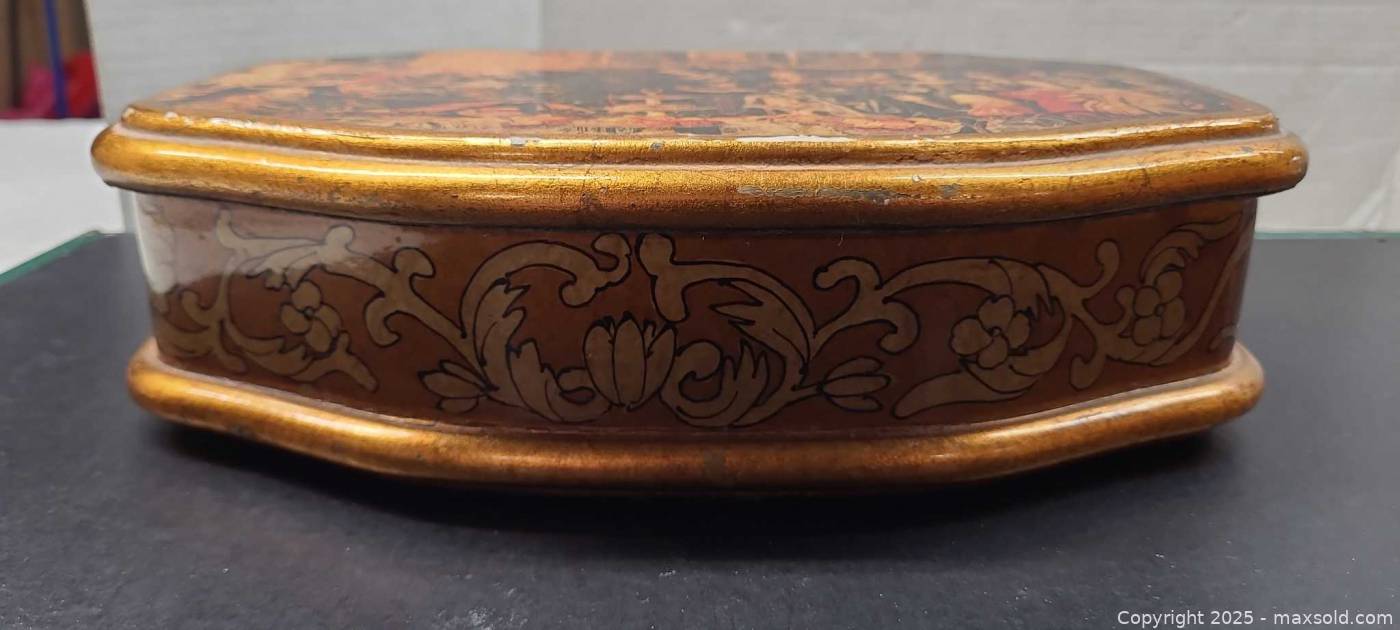 6 vintage wooden decorative trinket boxes | Maxsold